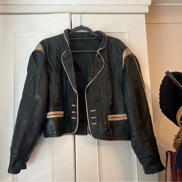 Jackets & Coats | The Funkiest Fun 8sesque Vintage Leather Jacket ...